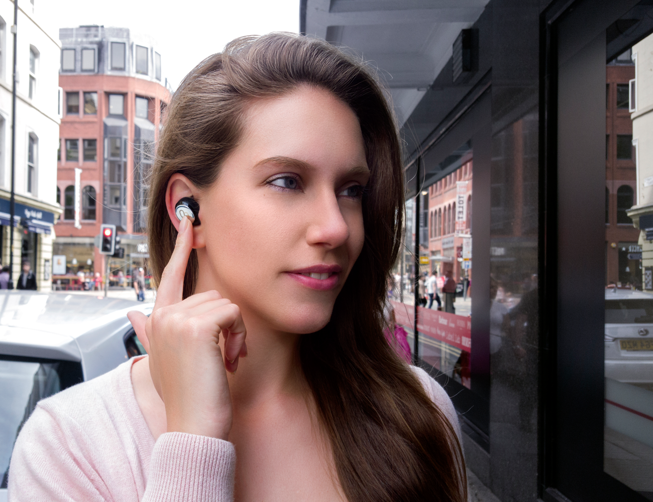 Mymanu CLIK: Truly wireless earbuds with live voice | BetaList